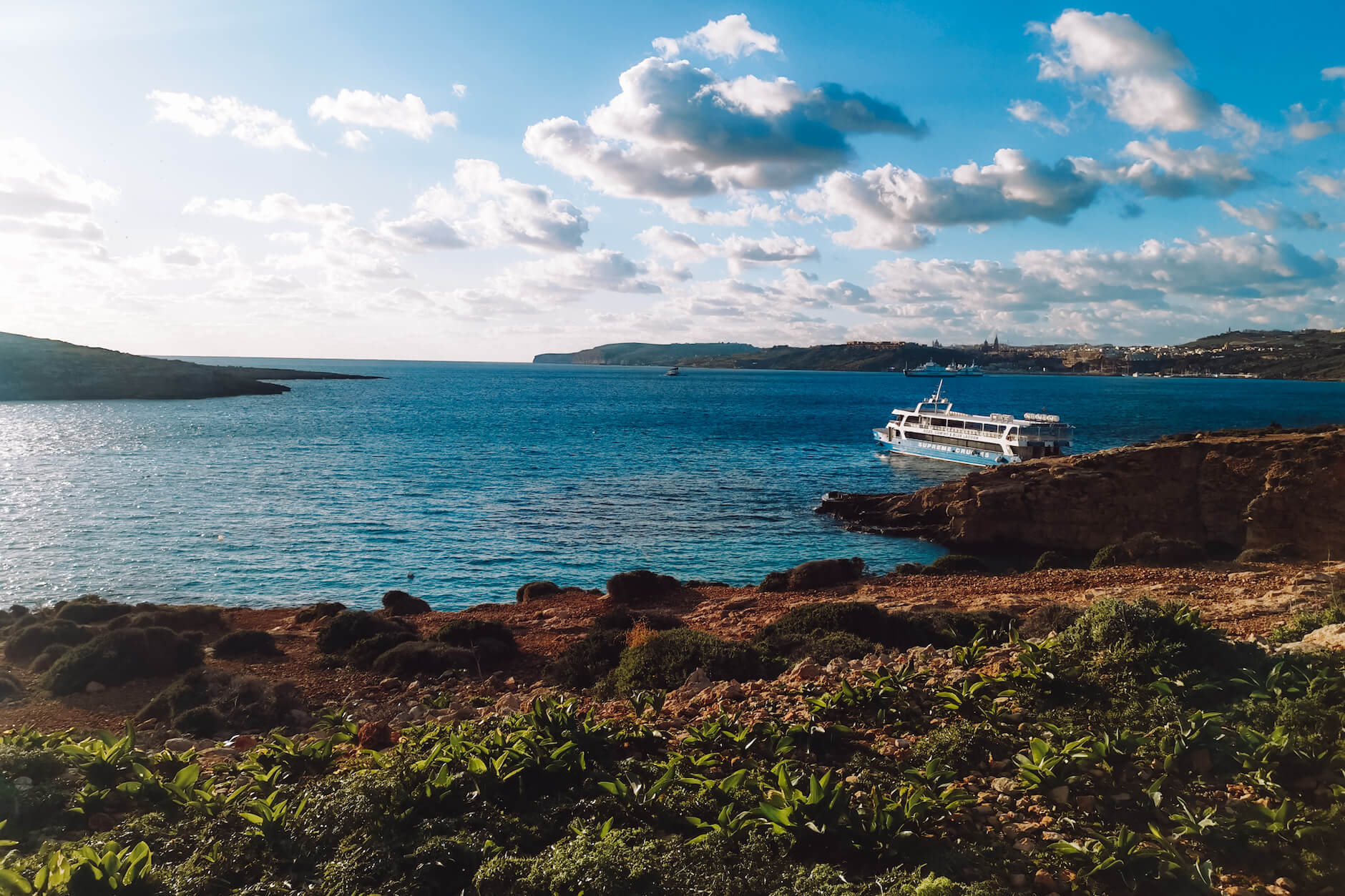 Lagoa Azul em Comino: O que ver na ilha mais paradisíaca de Malta?